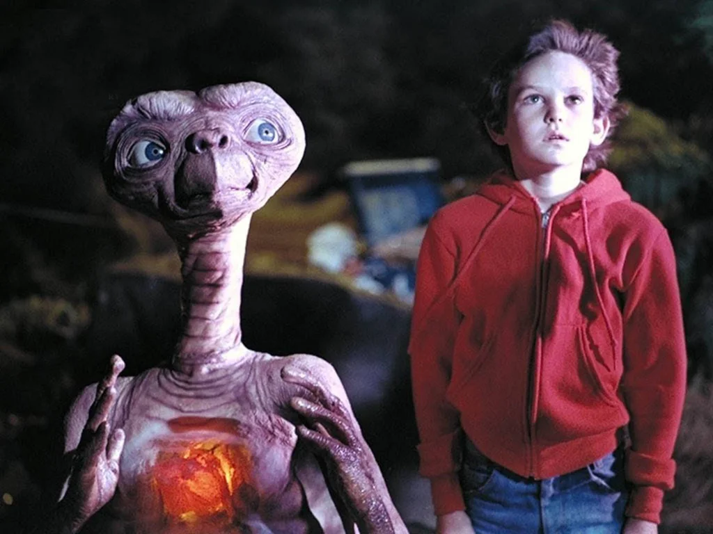 E.T. - Mimozemšťan: Peklo v kostýmu, vymazaný Harrison Ford a 40 ...