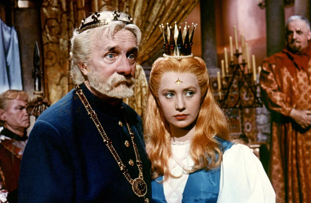 Odstraněný incest a trvalé následky z maskérny. Princezna se zlatou ...